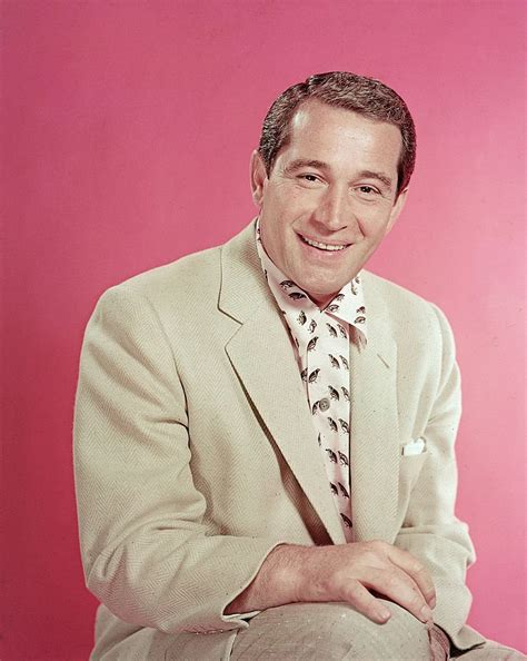 20 Facts About Perry Como From The First Job He Had At 11 To His