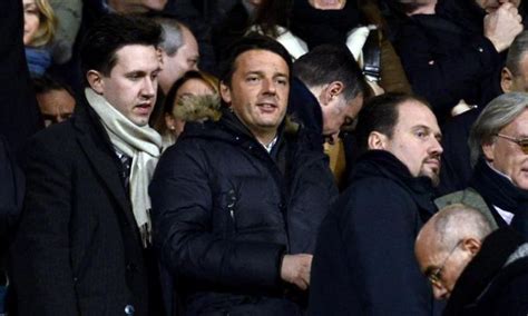 Renzi Vlahovic alla Juve Non mi fate dire parolacce è un giorno di lutto VIDEO