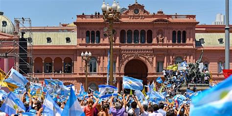 Celebrando 40 Años De Democracia