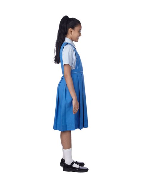 R.N. Shah Secondary Girls Uniform – Glory Uniform