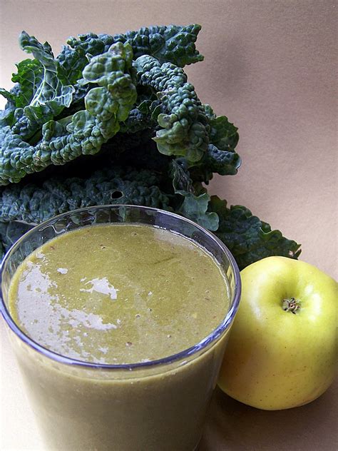 Leas Cooking Green Kale Smoothie