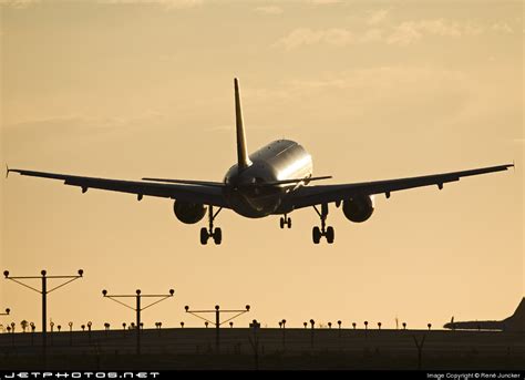 N114UW Airbus A320 214 US Airways René Juncker JetPhotos