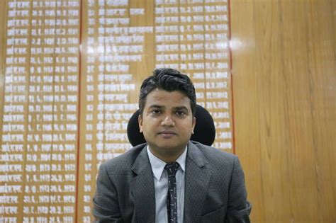Dm Noida Ias Suhas Lalinakere Yathiraj Works For The Growth Of The