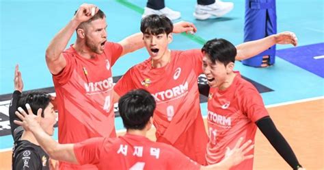 ‘풀세트 승리 한국전력 천신만고 끝에 9연패 탈출