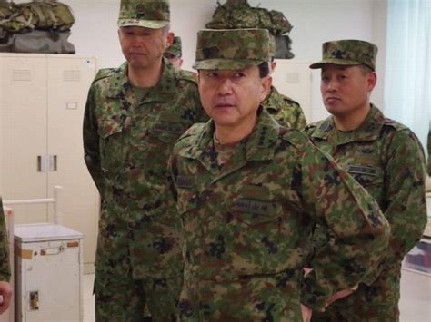 山崎幸二陸上幕僚長陸上幕僚長たる陸将第27期陸上自衛隊 日本国自衛隊データベース
