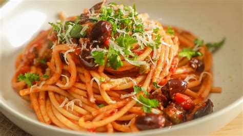 How To Make Pasta Puttanesca Quick And Easy Pasta Recipe Pasta