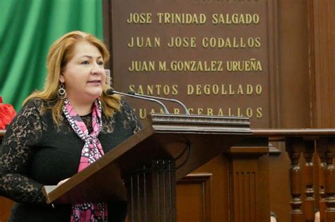Como Defensor De Los Saberes Y Tradiciones De Los Pueblos Purépecha El
