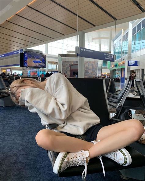 Pin oleh Mxjxng ʕ ᵔᴥᵔ ʔ di BlackPink Gadis korea Potret keluarga