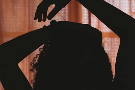 Apa Pekerjaan Desni Pratiwi Profil Istri SHY Dosen UIN Raden Intan