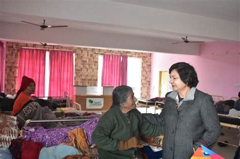 Dr Arjumand Zaidi On Linkedin My Visit To Astha Old Age Home Was So