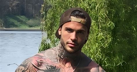 Quién Es Ian Hachmann El Actor Que Es Furor En Onlyfans Y Debutó En El Bailando 2023 Vive En