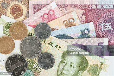 Uang Kertas Cina Atau Yuan Dan Koin Dari Mata Uang China Foto Stok