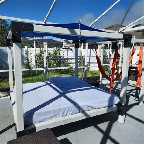 Red Room Lifestyle Clothing Optional Naturist Bnb