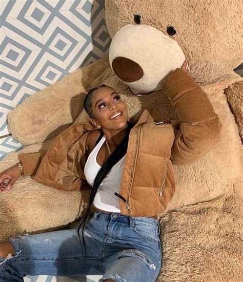 Paigey Cakey On Instagram Get You A Bae Who Looks At You Like This 😍