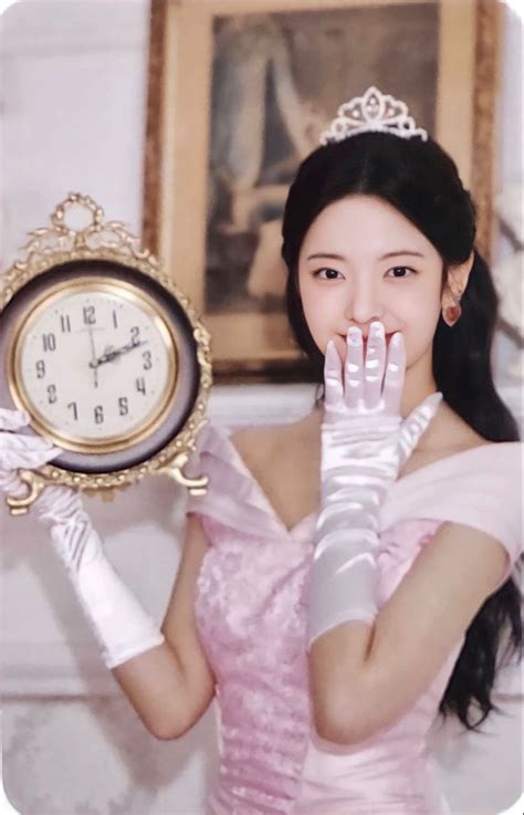 Itzy Lia Photocard Wonder World Trading Card Itzy Photocard Lia