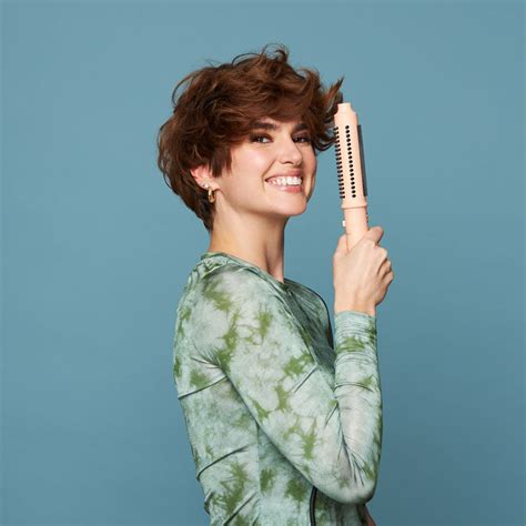 Wave Heated Styling Brush For Quick Salon Results Mdlondon