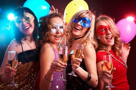 Cómo animar una fiesta de adultos 5 pasos