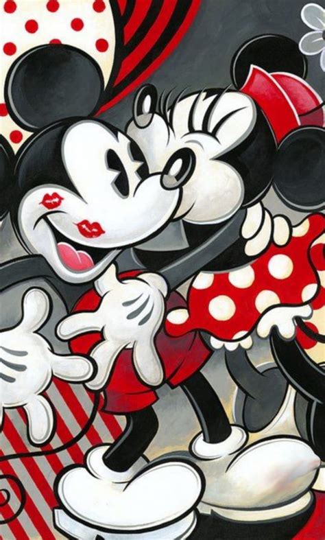 Minnie Mouse And Mickey Mouse Kissing Wallpaper