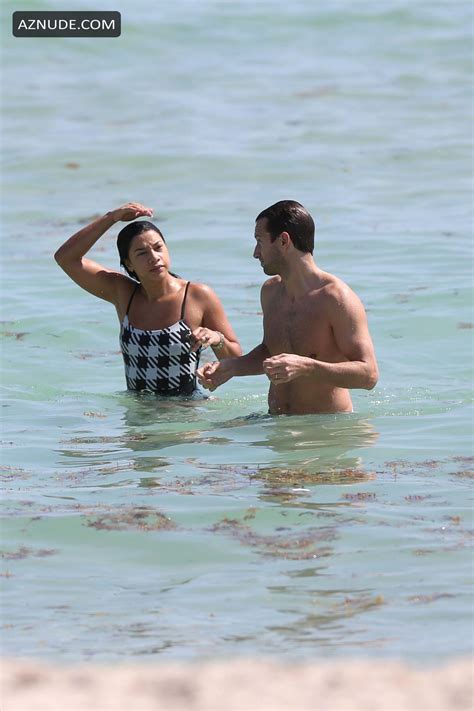Hannah Fallis Bronfman And Her Husband Brendan Fallis Wear Matching