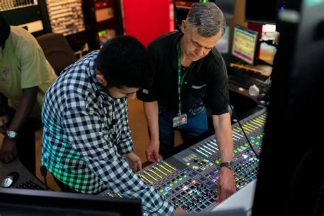 Music Engineer Vs Producer What S The Difference