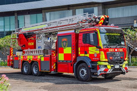 Emergency Thailand งานป้องกันและบรรเทาสาธารณภัย เทศบาลนครเชียงใหม่ รถหอน้ำดับเพลิง ความสูง 33