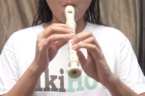 How To Flutter Tongue On A Flute 4 Steps With Pictures