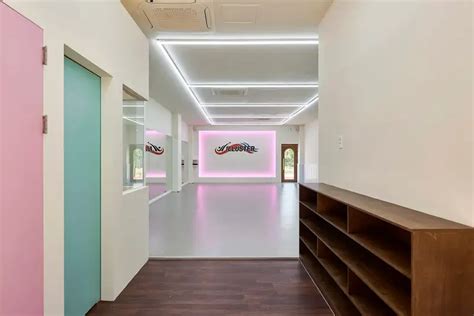 파스텔 컬러로 포인트를 준 모던 캐주얼 30평 태권도장 인테리어 광명 일직동