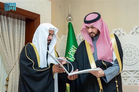 ثقافي نائب أمير الشرقية يستقبل مدير فرع هيئة الأمر بالمعروف بالمنطقة
