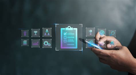 여자는 세금 아이콘 재무 및 계산 세금 환급 정부 및 주 세금을 보고하기 위한 데이터 분석 서류와 함께 세금 납부를 위해 개인 소득세 양식을 온라인으로 보냅니다 경제에 대한