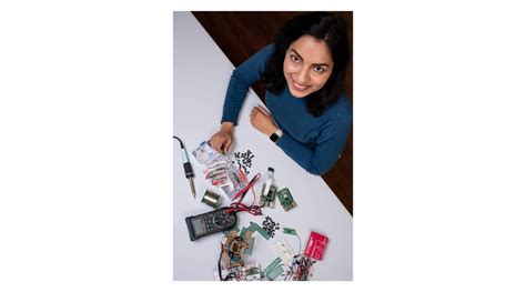 Making Tomorrows Makers Circuits2robotics