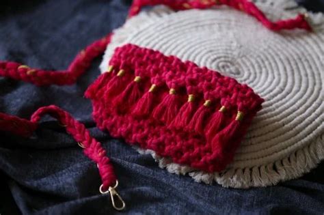 Handled Macrame Hand Bag Size 8x5 Inc Customizable Also At Rs 680