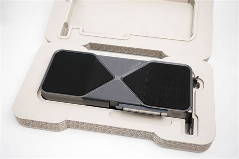 Зависимость производительности Geforce Rtx 5090 от пропускной способности Pci Express