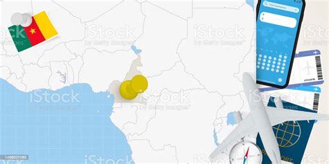 カメルーンのコンセプトへの旅行カメルーンの地図上のピン付きの地図休暇準備マップ旗パスポートチケット アフリカのベクターアート素材や画像を