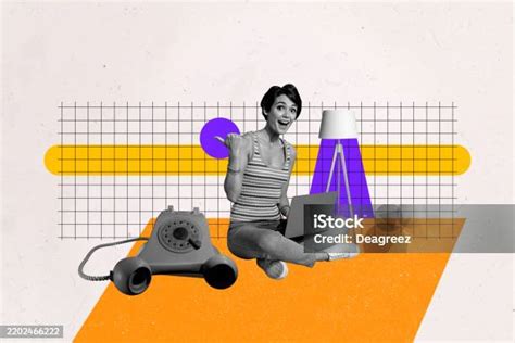 크리 에이 티브 삽화 주형 스케치 이미지 3d 콜라주 기업가 직업 공석 매니저 아가씨 앉다 작업 랩톱 컴퓨터 유선 전화 전화 25 29세에 대한 스톡 사진 및 기타 이미지