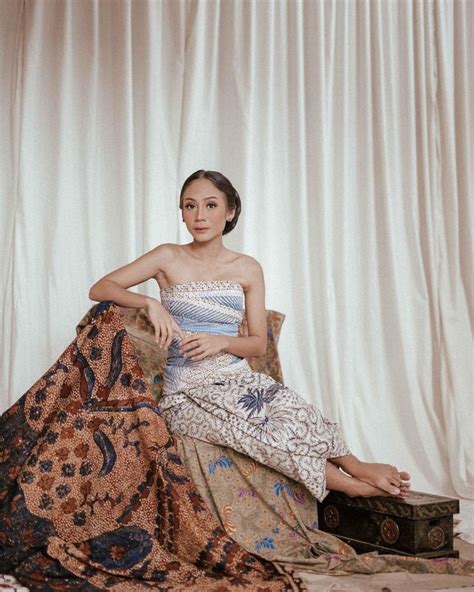 7 Potret Dayinta Melira Sengarturih Di Sewu Dino Yang Ternyata Cantik