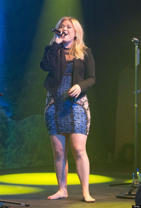 Kelly Clarkson S Feet