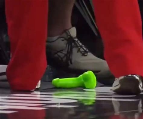 Sex Toy Thrown On Court During Final Moments Of Wnba Game Yahoo Sports