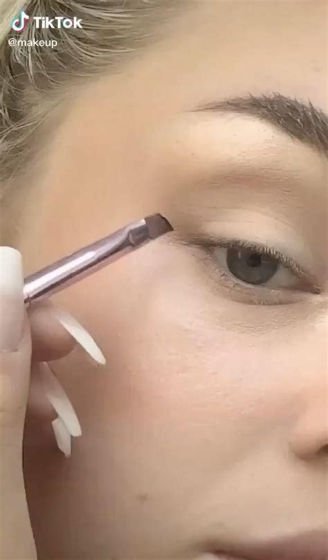 28 Eye Makeup Tutorial Ideas Eye Makeup Tutorial Eye Makeup Makeup