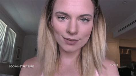 Mesmerized By My Pretty Face Iwanttreasure Clips4sale
