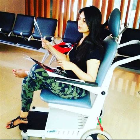 Divyanka Tripathi Feet 9 Sexy Photos Sexy Feets Celeb Feets