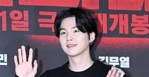 방탄소년단 슈가 눈부신 인사 포토엔hd