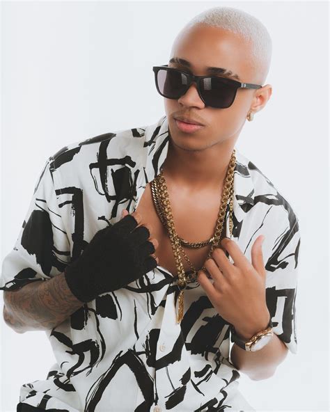BAIXAR CD HIAGO DANADINHO CD TÔ INVISÍVEL AO VIVO EM JACUIPE