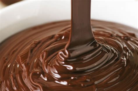 Как растопить шоколад: 3 самых эффективных способов