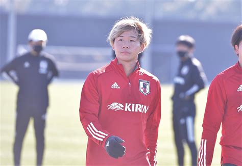 【u 23代表】安部柊斗が語った五輪代表への道筋「追いつくためにアピールしたい」 サッカーマガジンweb