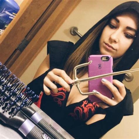 Voxy On Twitter Me At 19 🏻 Living My Best Life At A Social Gathering