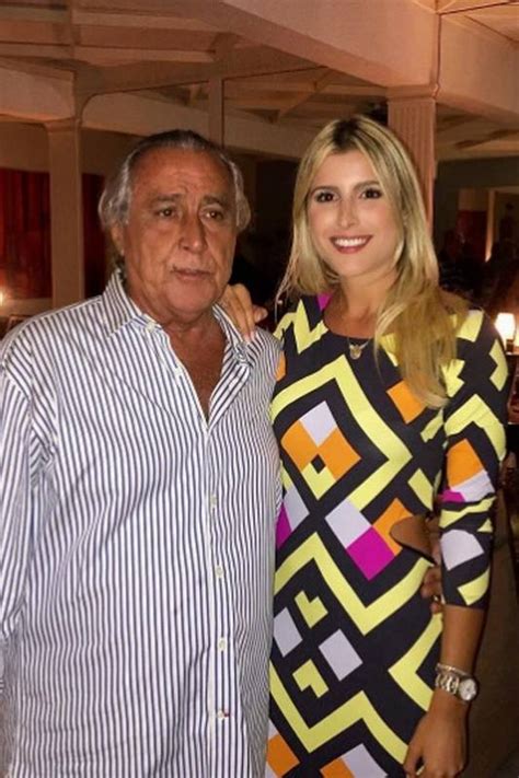 Neta De Chacrinha Dandynha Barbosa Faz Sucesso Como Blogueira De Moda