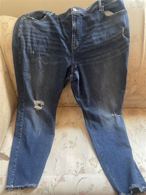 NEW LANE BRYANT Plus Size 28W Jeans Blue Denim Stretc Gem