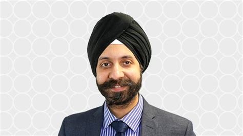Arun Sachdev Consultant Ophthalmologist In London
