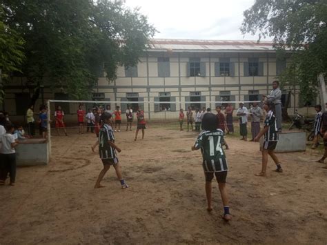 နတ်မောက်မြို့၌ အခြေခံပညာကျောင်းများရှိ အသက် ၂၅ နှစ်အောက် အမျိုးသမီးပိုက်ကျော်ခြင်း ချစ်ကြည