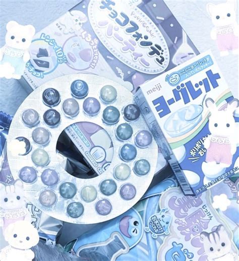 「빠른 저장」おしゃれまとめの人気アイデア｜pinterest｜김현민 水色の美学 背景 イラスト お菓子イラスト